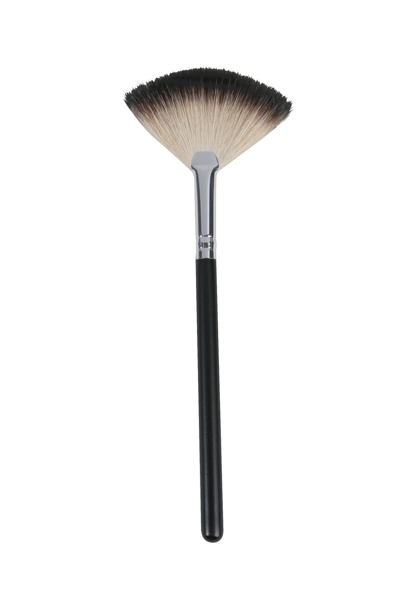 Fan Powder Brush | 2nd Love Cosmetics